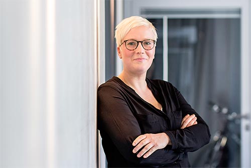 Katrin Arens - Vita - Katrin Arens Soul Worker